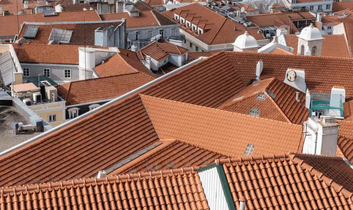 Understanding the Basics of Hip Roofs | Malibu Shade